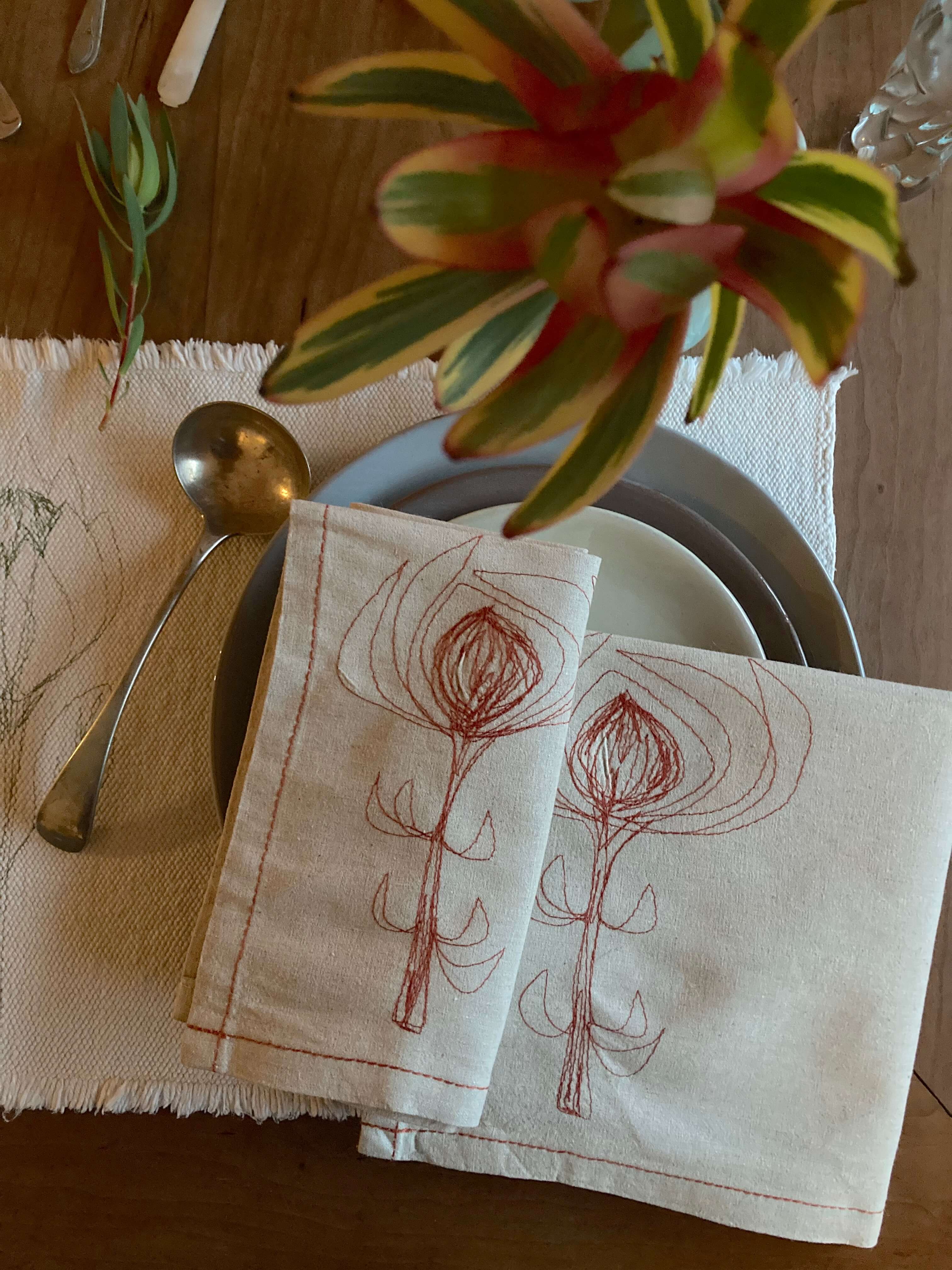Napkins – threads that bind us
